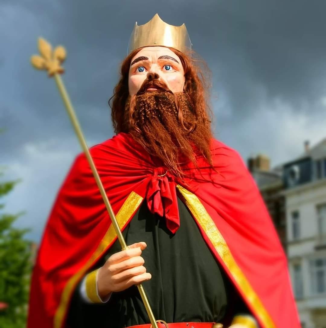 Le musée d’Archéologie nationale (MAN) présente “le monde de Clovis: l ...